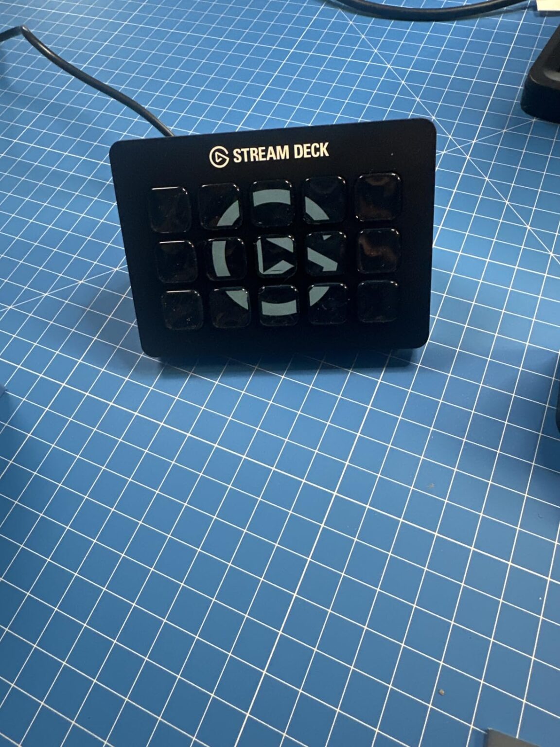 8 Best Stream Decks for Streamers (April 2026) Expert Picks